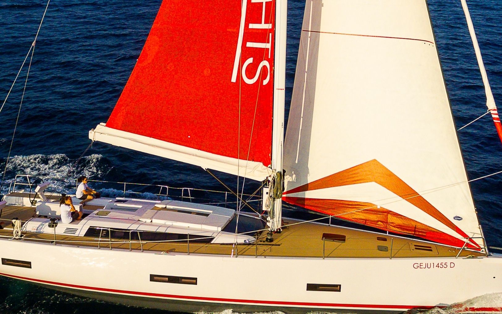 Luxury Yachts for Sale and for Charter | BGYB