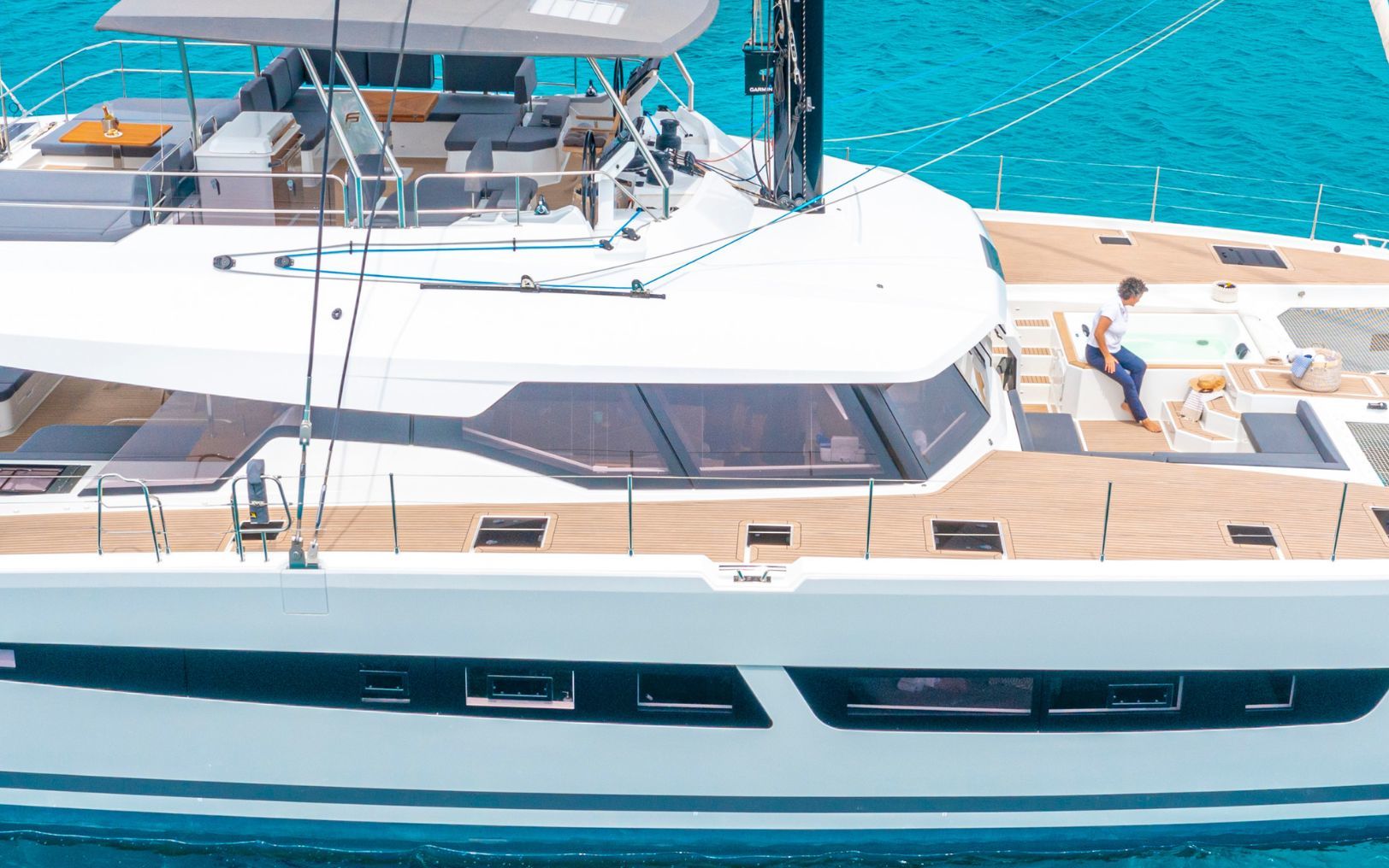 Luxury Yachts for Sale and for Charter | BGYB