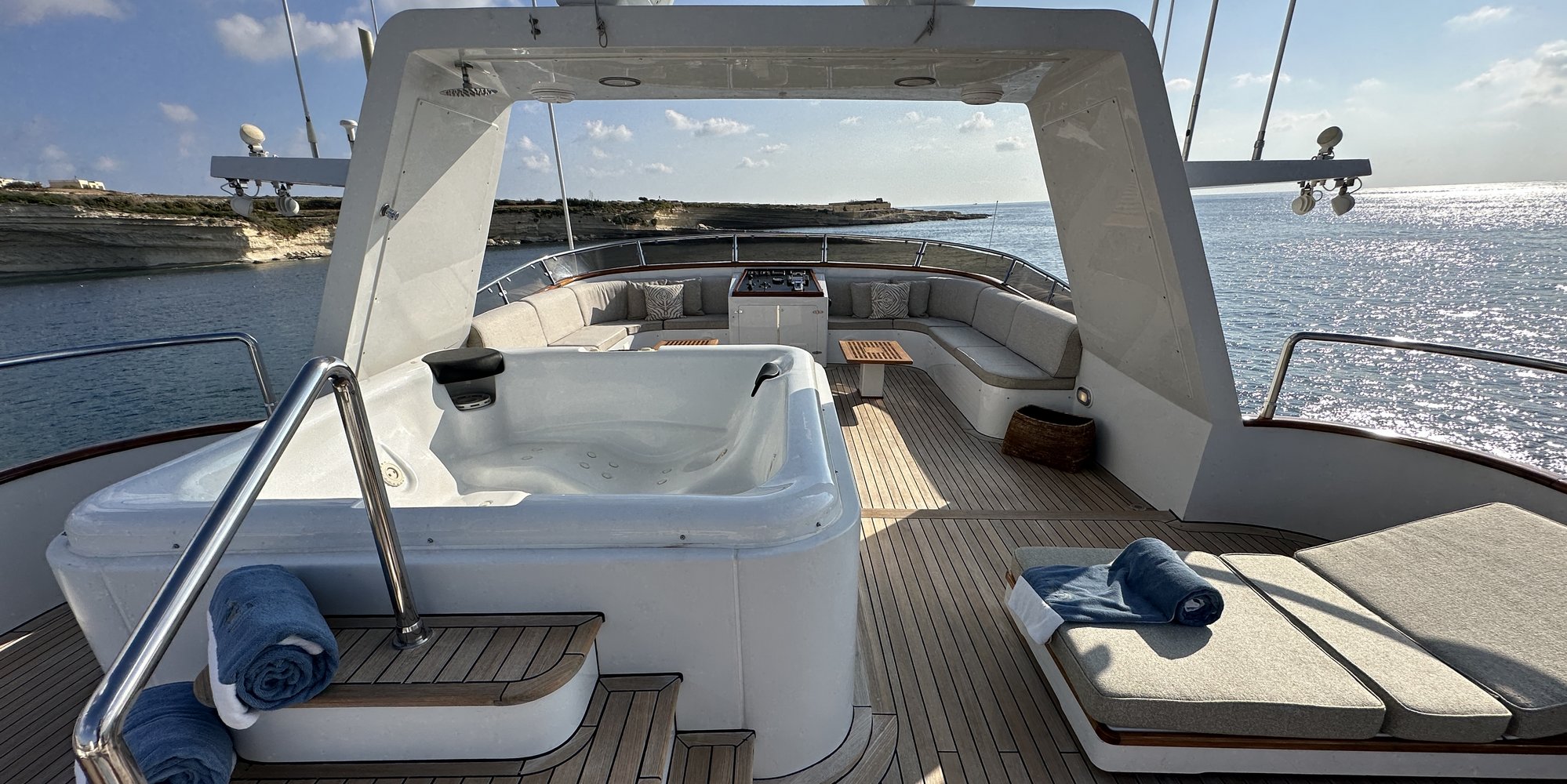 M/Y Motor yacht 38m Custom Cantiere Navale Nucicolini Steel/Aluminium ...