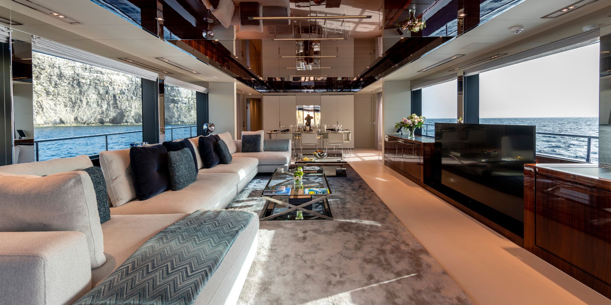 Brand new luxury motor yacht - FIGURATI – Yacht for Charter | BGYB