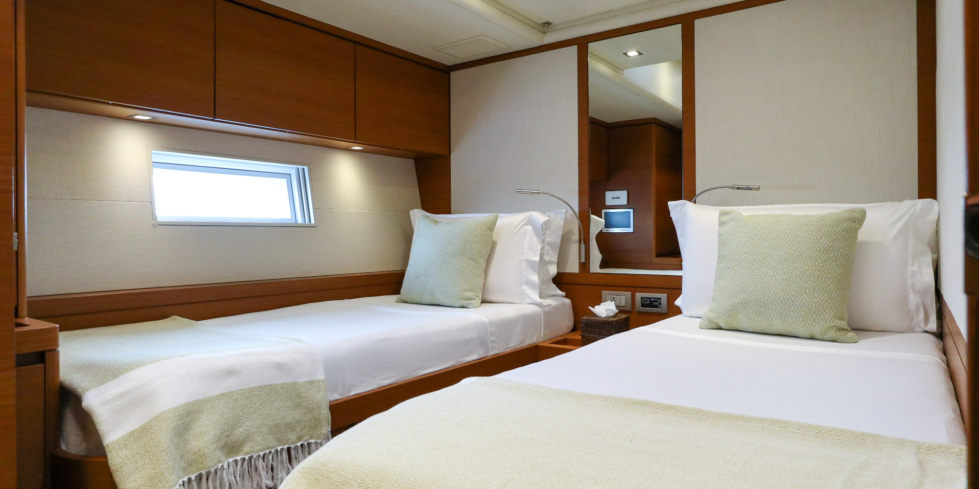 99' Southern Wind Sailing Yacht FREEBIRD – Yacht for Charter | BGYB