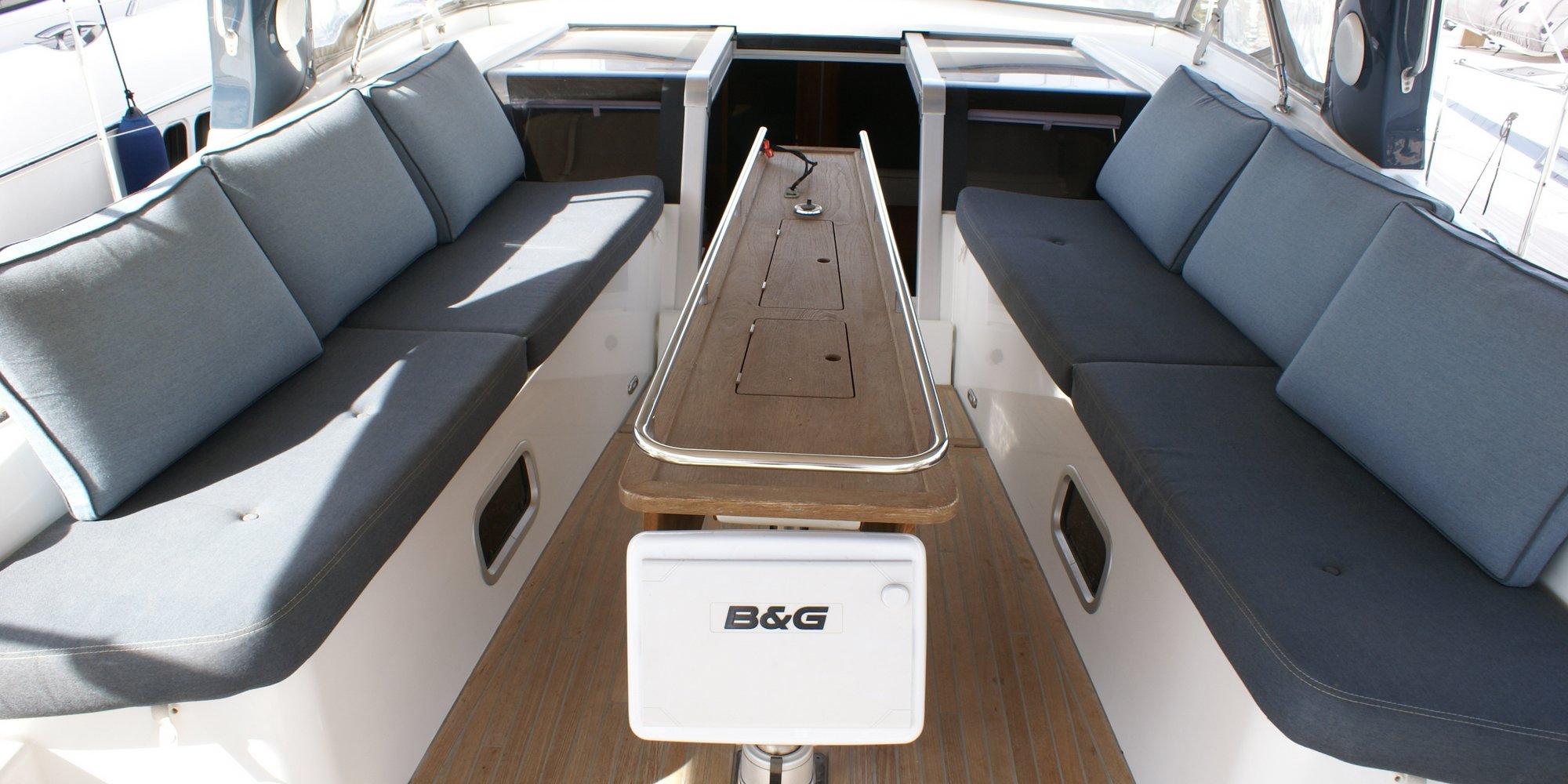 S/Y Performance sailing yacht Oceanis 60 Beneteau ONE – Yacht for Sale ...