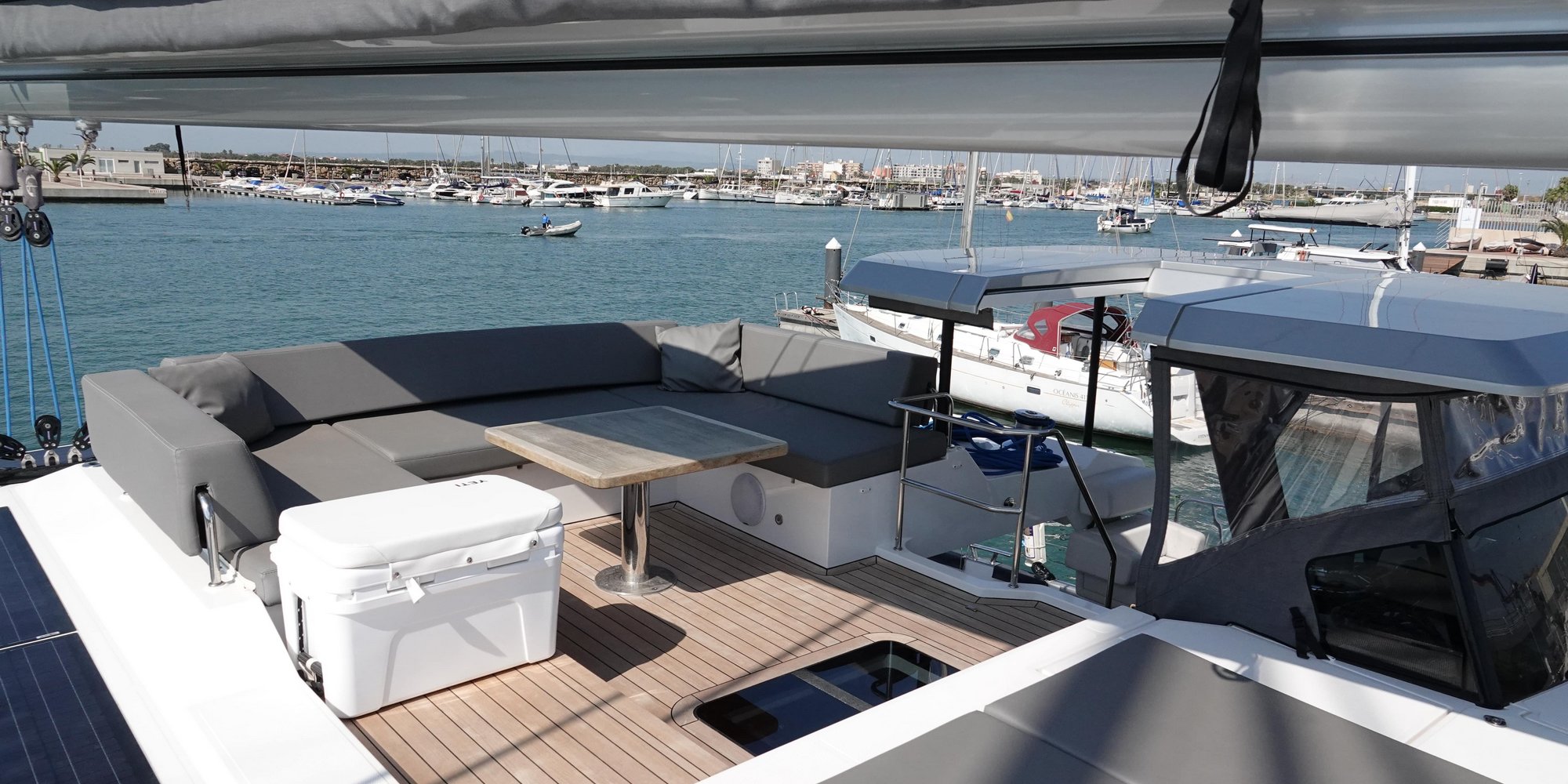 New catamaran for sale : PRIVILEGE 580 | BGYB – Yacht for Sale | BGYB