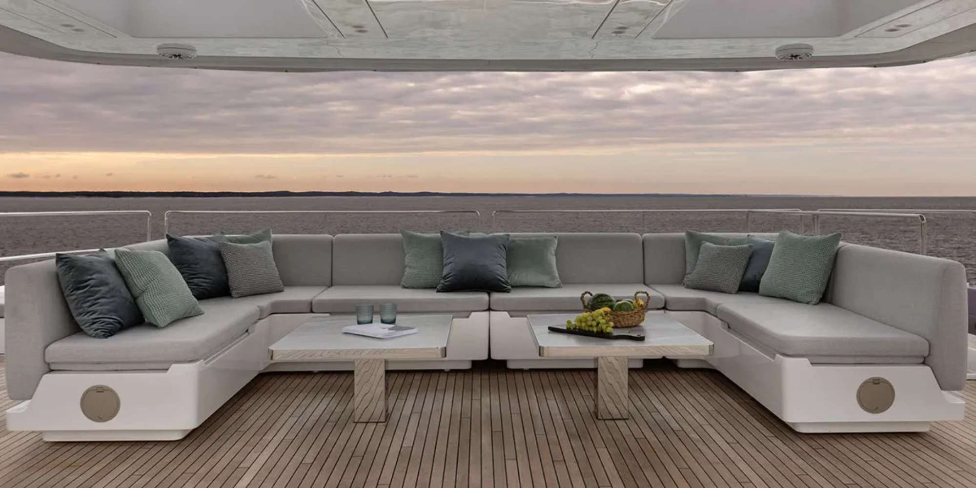 Sunreef 80 SHADES OF GREY – Yacht for Charter | BGYB